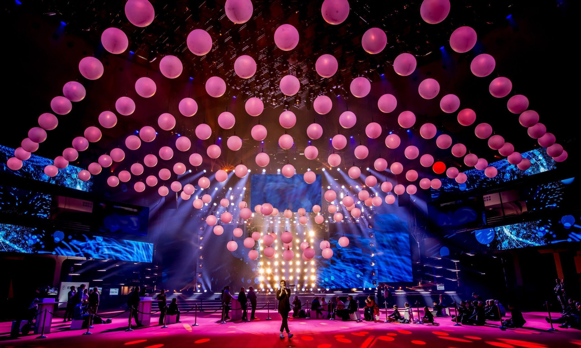 interactive sphere grid • bright! studios